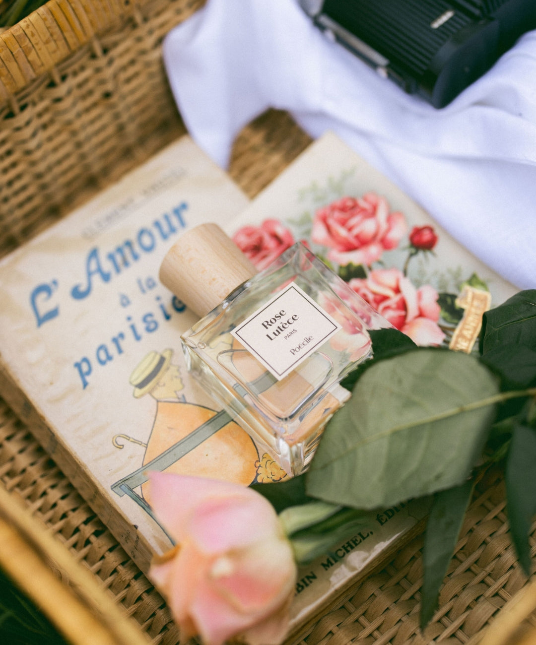 Rose Lutèce, le parfum de Paris – Poécile